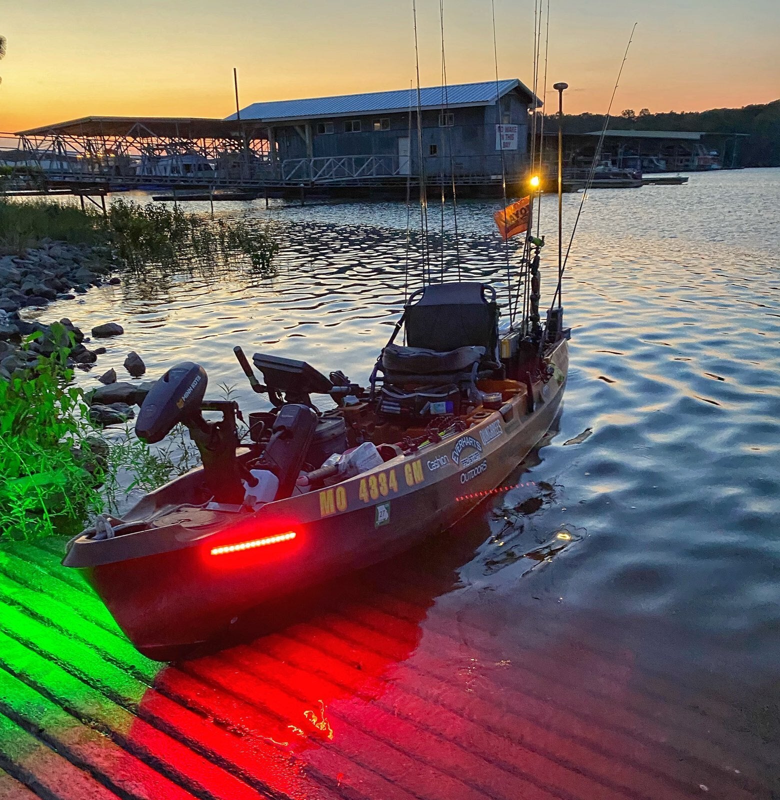 Kayak Extreme Navigation Light and Flag Package with T-lock Rail Mount ...